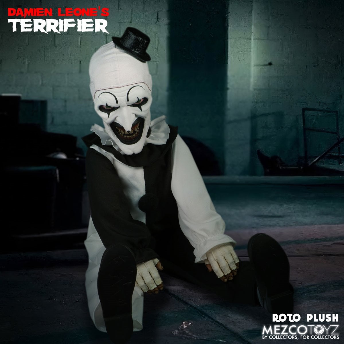 Terrifier Art the Clown Mezco Designer Series Roto Plush Doll | Elm ...
